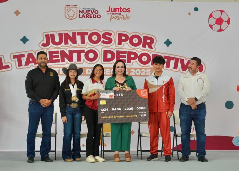Noticias Río Grande - ENTREGA CARMEN LILIA CANTUROSAS BECA DEPORTIVA A ...